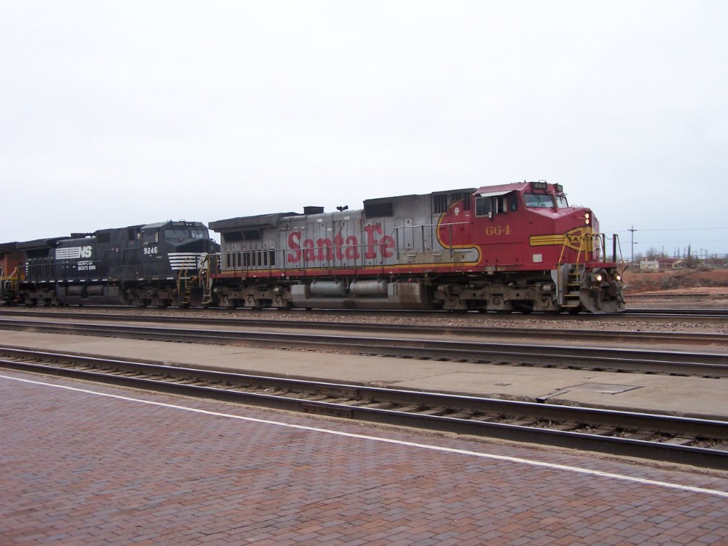 BNSF 664
